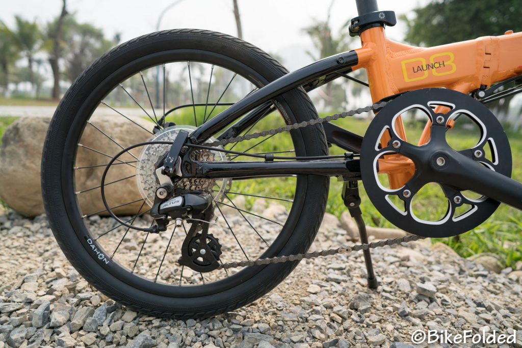 Dahon Launch D8 Folding Bike Review - Premium Refinement - BikeFolded